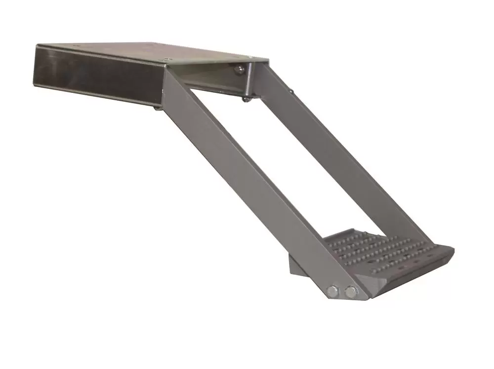 PULL OUT STEP | Banner Fire Equipment Inc